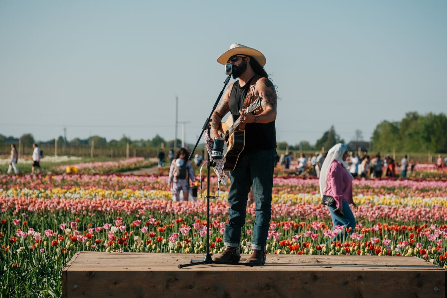 Tulip Festival Near Toronto – TASC Gardens Day Trip from GTA
